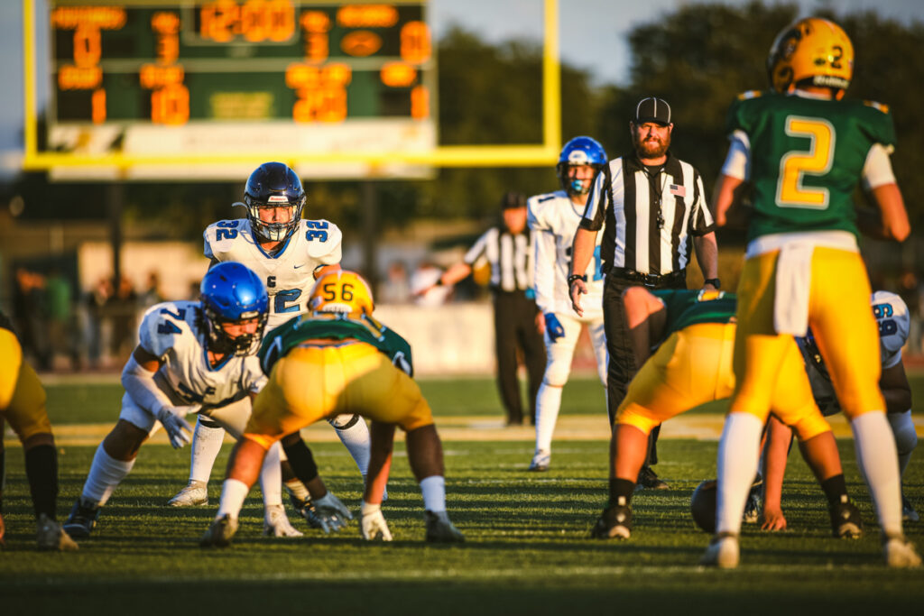 Mustangs football continue battle in difficult preseason | Gilroy ...