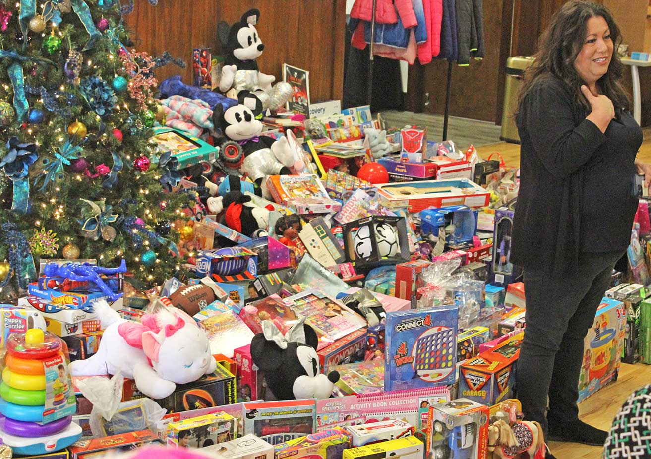 House of Toys drive presents 1,250 families with gifts | Gilroy Dispatch